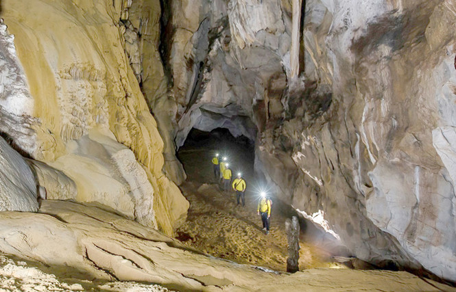 Tour ghép khám phá Hang Vòm 1 ngày hấp dẫn du khách